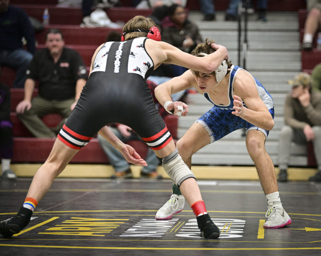 Heverly, Kunes take gold, lead Central Mountain wrestling to PHAC team ...